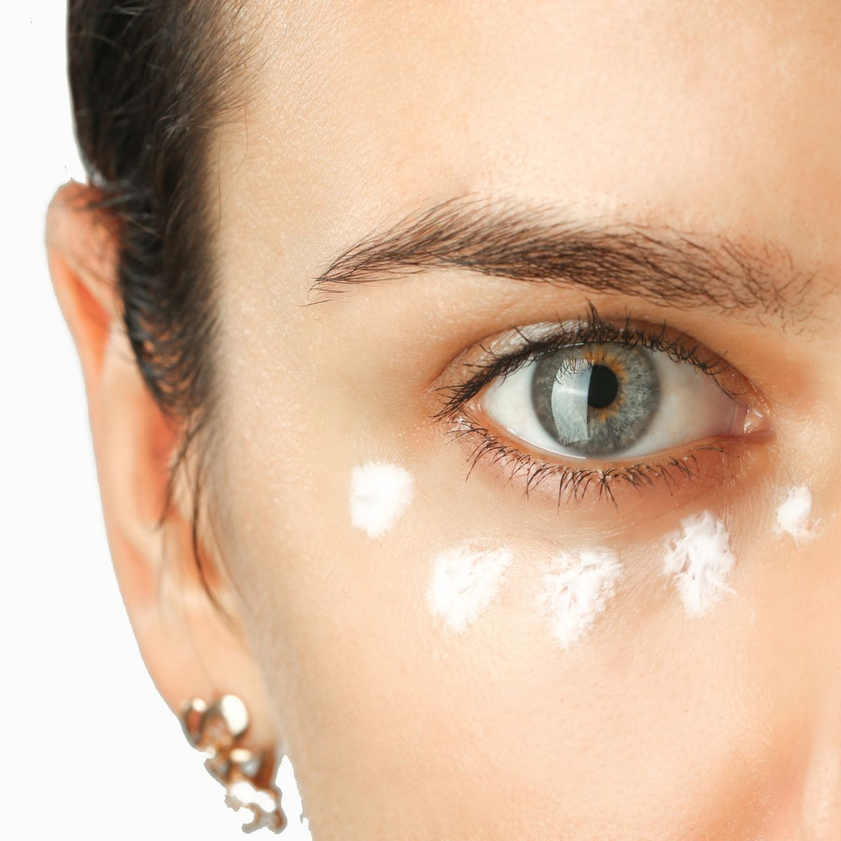 Eyes – Blue Lagoon Float and Spa